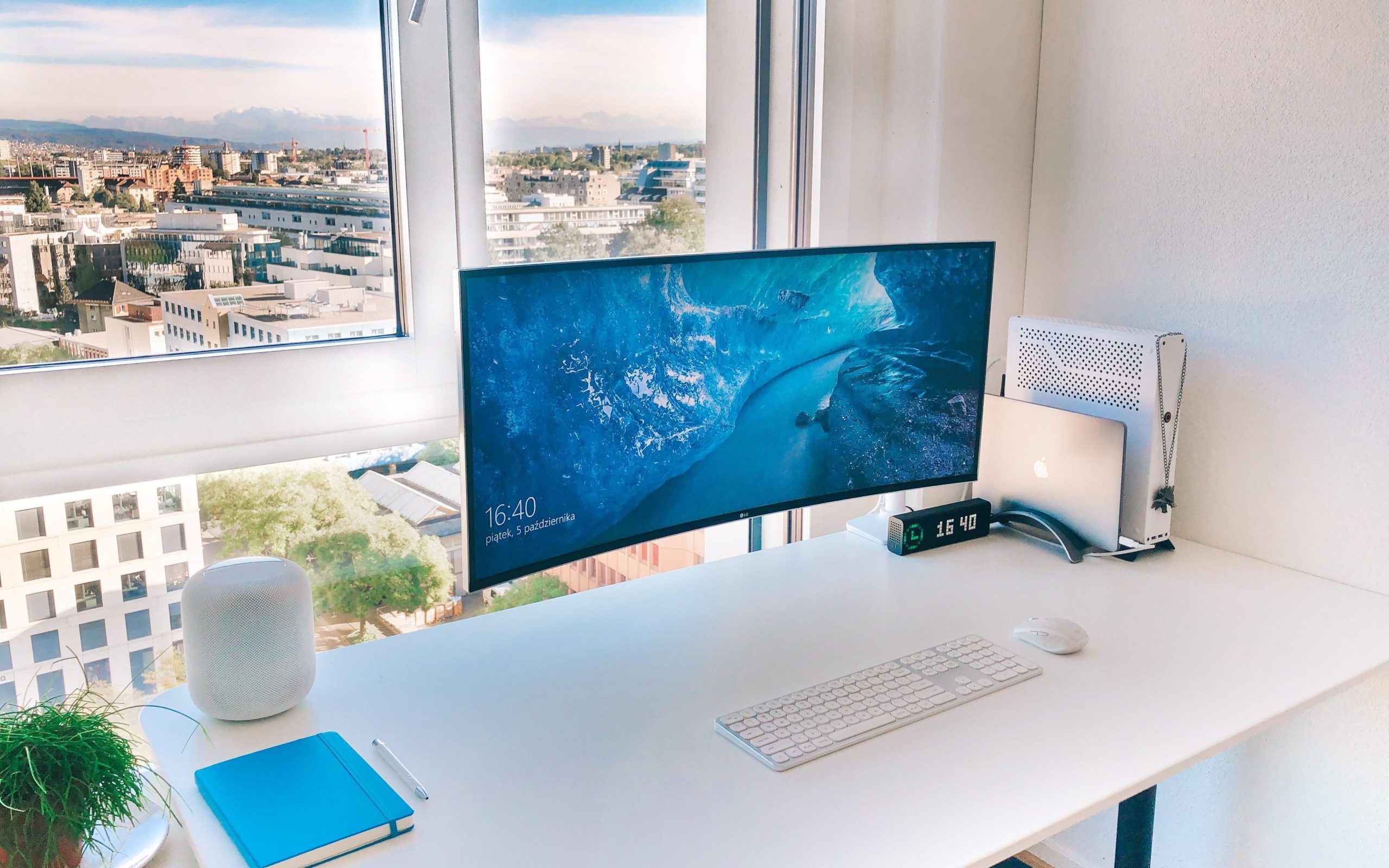 7 Desk Transformation Tips-Becomes New Again